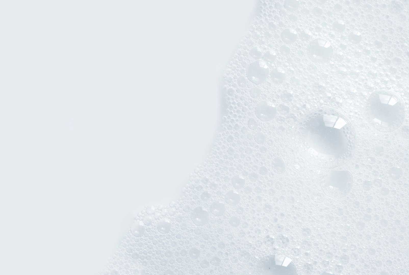 How to Cleanse Your Oily or Congested Skin: The Best Tips and Tricks ...